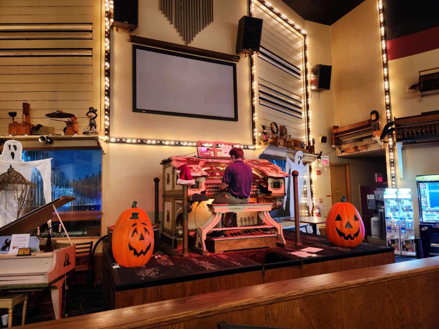 Beggars Pizza In Lansing Planning To Restore Iconic Organ - Region News ...